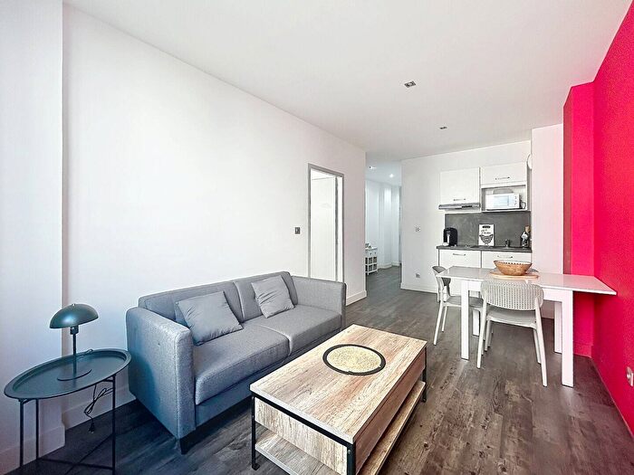 Appartement à louer - Charpennes-Tonkin, Villeurbanne - 2 pièces - 1 chambre