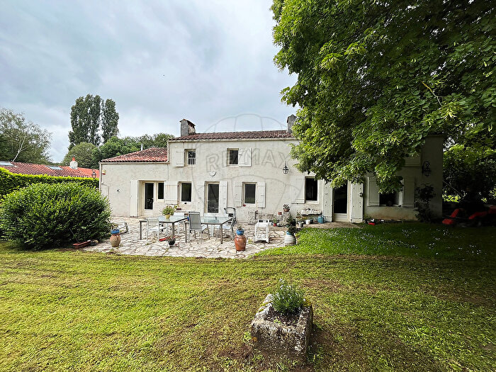 Maison 7 pièces à Annepont, à vendre