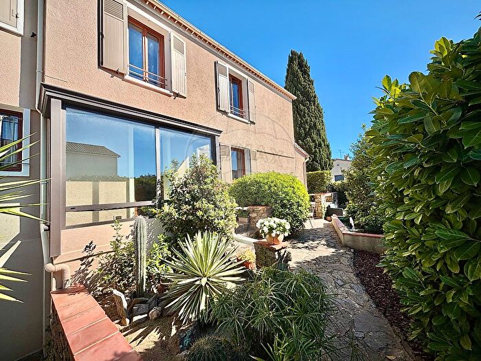 Maison 7 pièces à Hyères, à vendre