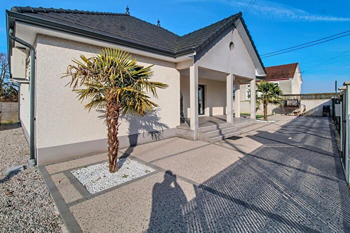 Maison à vendre - Ciry-le-Noble - 4 pièces - 3 chambres