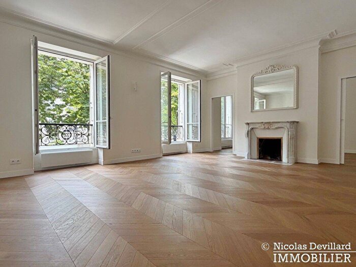 Appartement 4 pièces à louer à Triangle dOr, Paris 8ème arrondissement