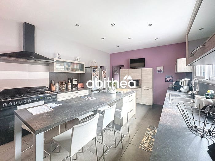 Maison 8 pièces à vendre - postalCode