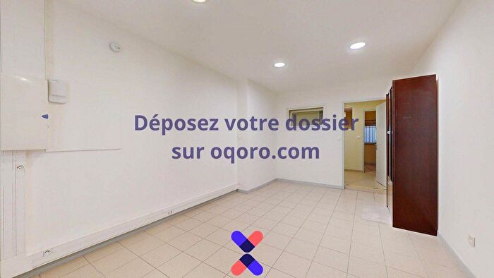 Appartement à louer - Hôpital, Nîmes - 2 pièces - 1 chambre