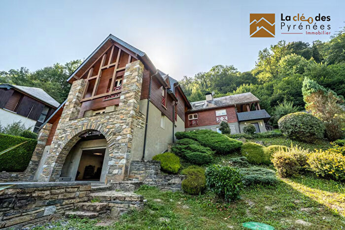 Maison à vendre - Saint-Lary-Soulan - 10 pièces - 8 chambres