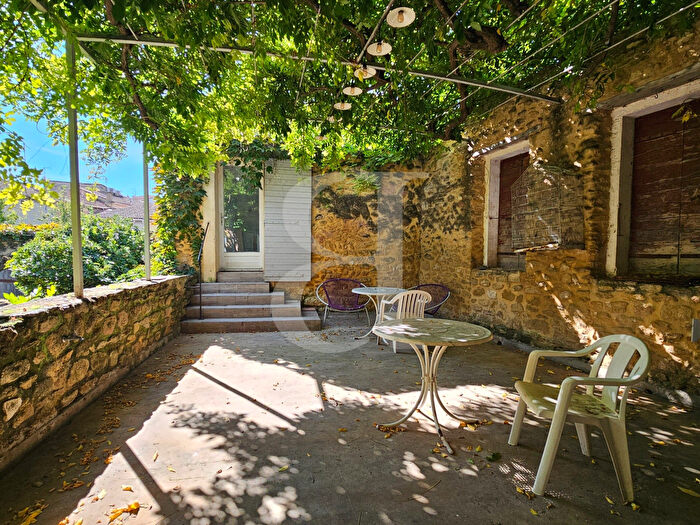 Maison à vendre - Courthézon - 9 pièces - 6 chambres