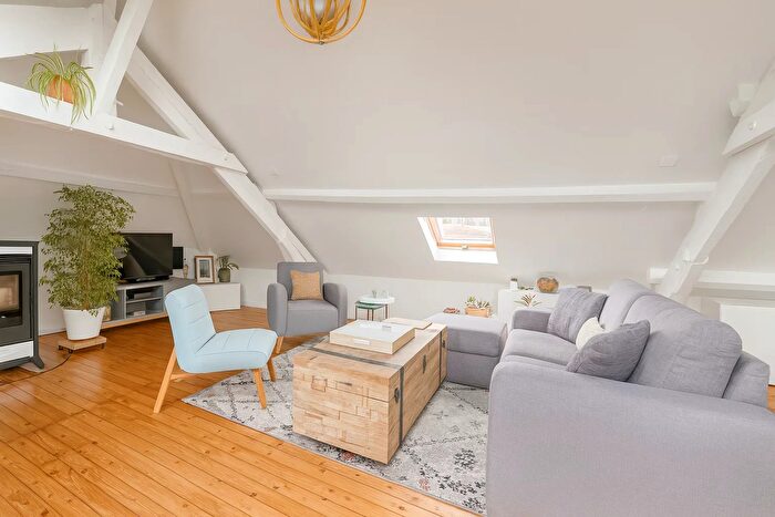 Appartement à vendre - Tournan-en-Brie - 3 pièces - 2 chambres