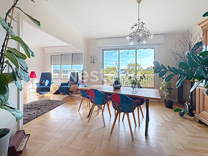 Appartement à vendre - Limoges, Centre-ville, Hôtel de Ville, Emailleurs - 4 pièces - 2 chambres