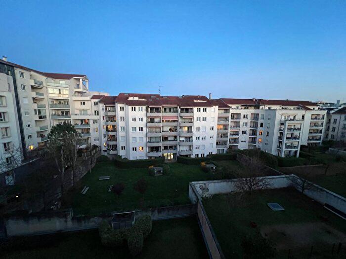 Appartement à louer - Lyon ème arrondissement - 1 pièce