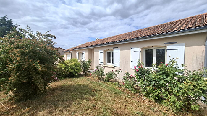 Sainte-Radegonde : Maison 4 pièces à louer