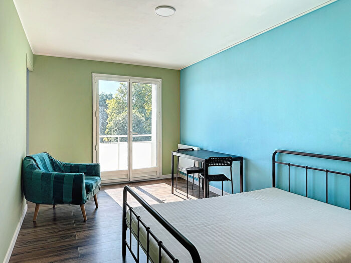 Appartement à louer - Talence, Thouars, Bijou, Raba - 1 pièce