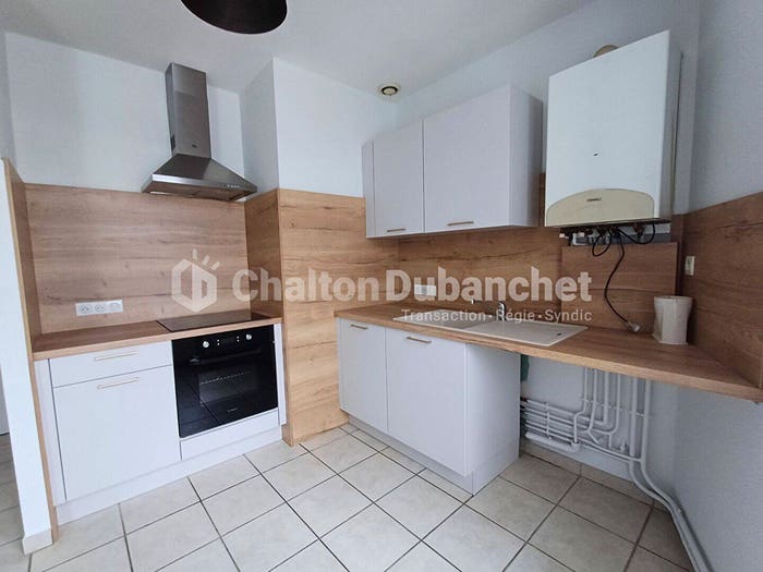 Le Centre-Centre Ville, Roanne : Appartement 3 pièces à louer