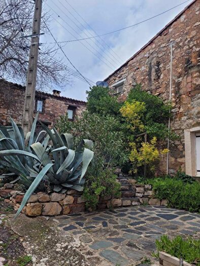 Appartement à louer - St Chinian - 3 pièces - 2 chambres