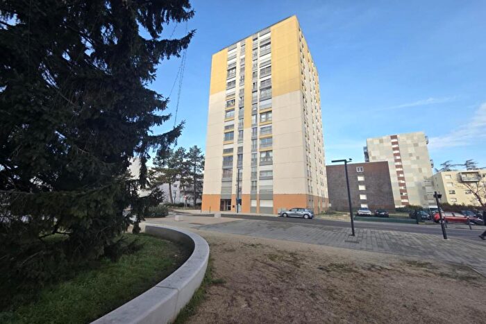 Appartement à vendre - Dijon, Fontaine dOuche - 4 pièces - 3 chambres