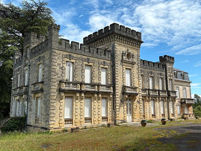 Capian : Maison 20 pièces à vendre