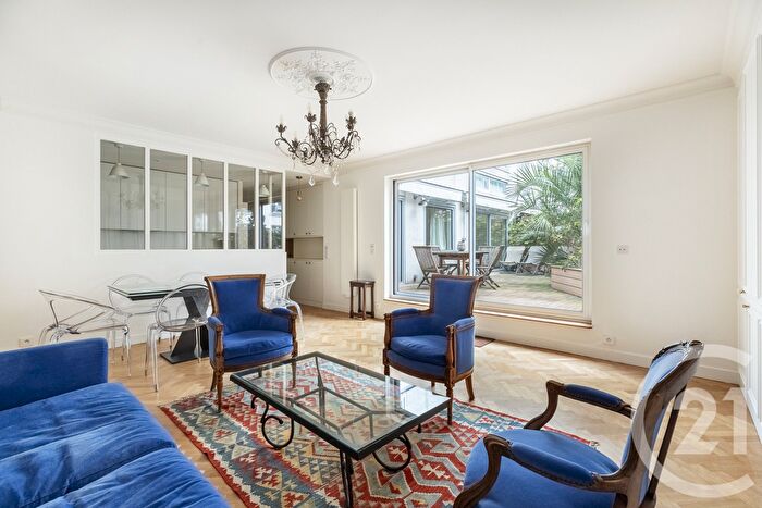 Appartement à louer - Paris e , Val de Grâce - 3 pièces - 2 chambres