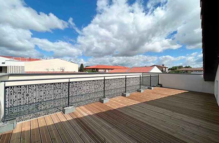 Maisons à vendre et appartements à louer - 1