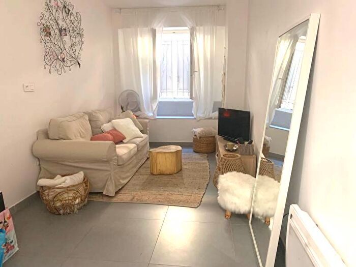 Appartement à louer - Centre Ville, Aix-en-Provence - 2 pièces - 1 chambre