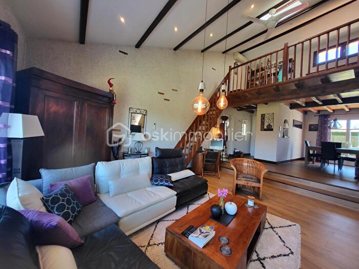 Maison à vendre - Aubiac - 5 pièces - 3 chambres