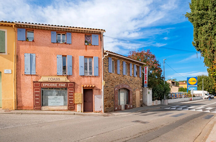 Cogolin, Centre-ville, Subeiran, Pas de Grimaud : Appartement 2 pièces à vendre