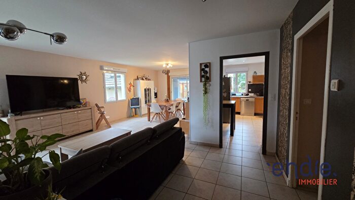 Maison à vendre - Avermes - 9 pièces - 6 chambres