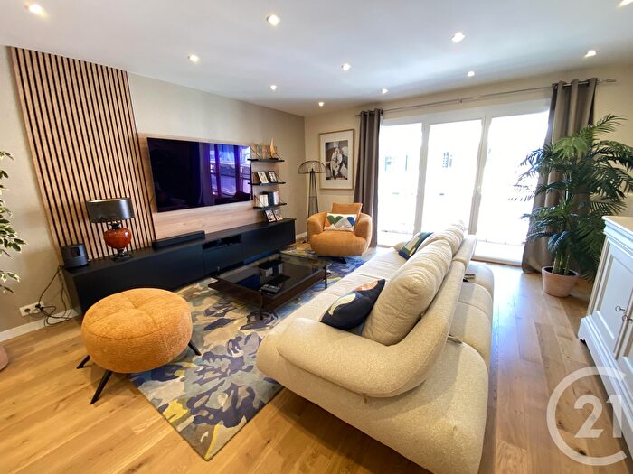Appartement 3 pièces à Sainte-Maxime, Centre-ville, Pléiades, à vendre