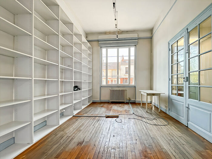 Appartement à vendre - Melun, Centre-ville - 5 pièces - 4 chambres