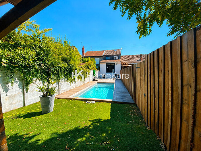 Villenave-d'Ornon, Le Pont de la Maye, Canteloup, Madère, Le Béquet : Maison 5 pièces à vendre