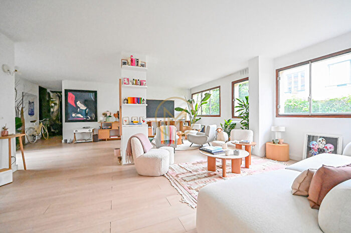 Appartement à vendre - Paris e , Violet, Commerce - 5 pièces - 4 chambres