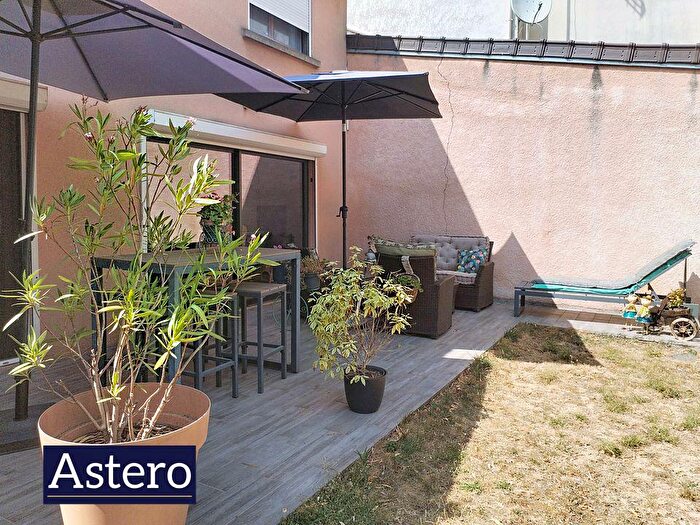 Maison 5 pièces à Le Perreux-sur-Marne, Centre-ville, Quais d'Argonne, à vendre