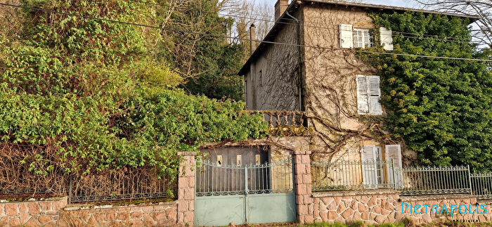 Maison à vendre - Thizy - 8 pièces - 4 chambres