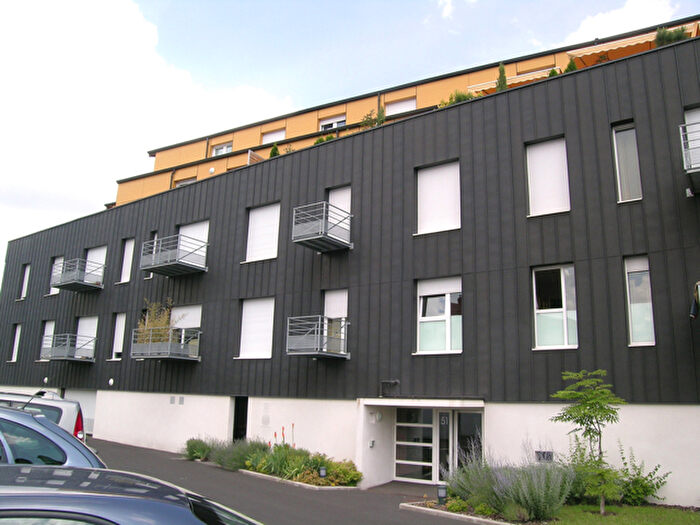 Appartement à louer - Clermont-Ferrand, Chanteranne, La Glacière - 3 pièces - 2 chambres