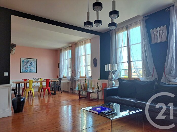 Maison à vendre - Orbec - 8 pièces - 6 chambres