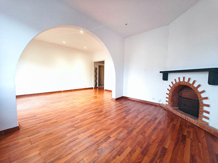 Appartement à louer - Perpignan, Les Remparts - 4 pièces - 3 chambres