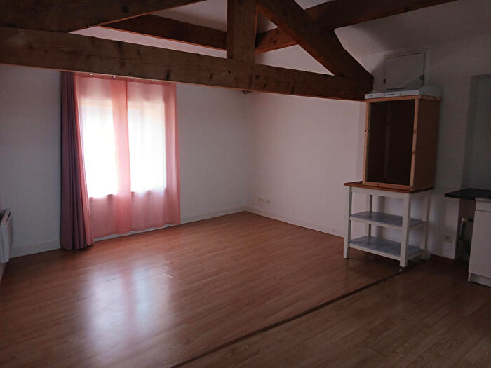 Appartement 1 pièce à Signes, à louer