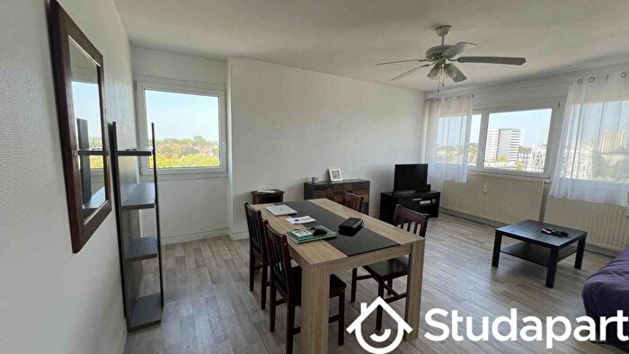 Appartement à louer - Hôtel de Ville, Mons-en-Bar ul - 1 pièce - 2 chambres