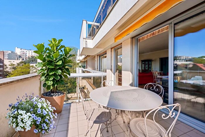 Appartement 4 pièces à vendre - Saint-Cloud, Fouilleuse, Val dOr
