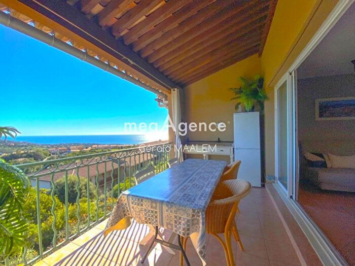 Appartement 2 pièces à vendre - Roquebrune-sur-Argens, Les Issambres, La Vigie, Les Dolmens, Plages, Calanques
