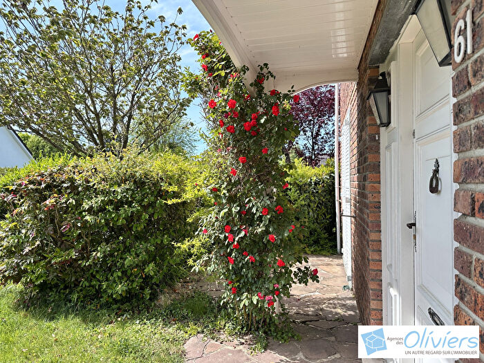 Maison 7 pièces à vendre à Voisins-le-Bretonneux