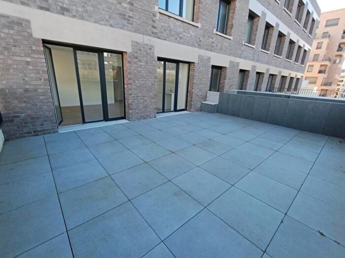 Appartement à louer - Bobigny, Centre-ville - 4 pièces - 3 chambres