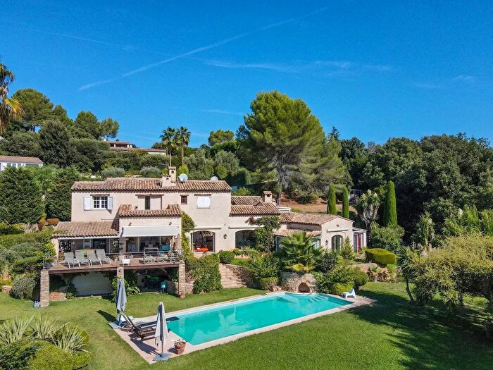 Maison à vendre - Biot - 8 pièces - 6 chambres