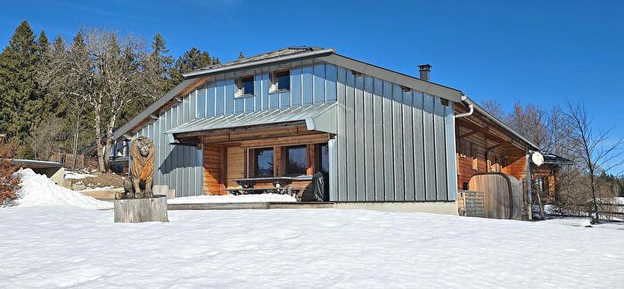 Maison à vendre - La Pesse - 6 pièces - 4 chambres