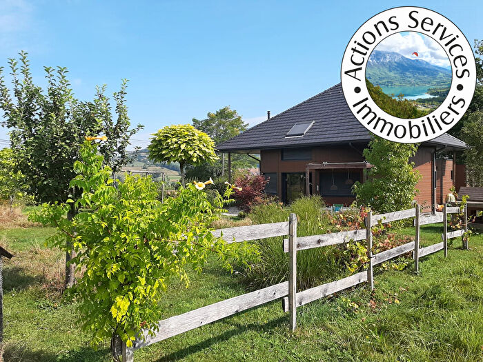 Maison à vendre - Novalaise - 5 pièces - 4 chambres