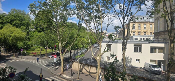 Paris 20ème, Gambetta : Appartement 2 pièces à vendre