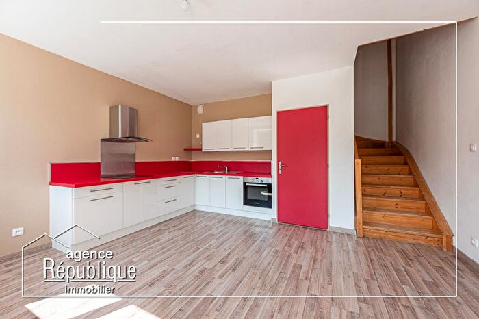 Appartement 4 pièces à louer à Quincey