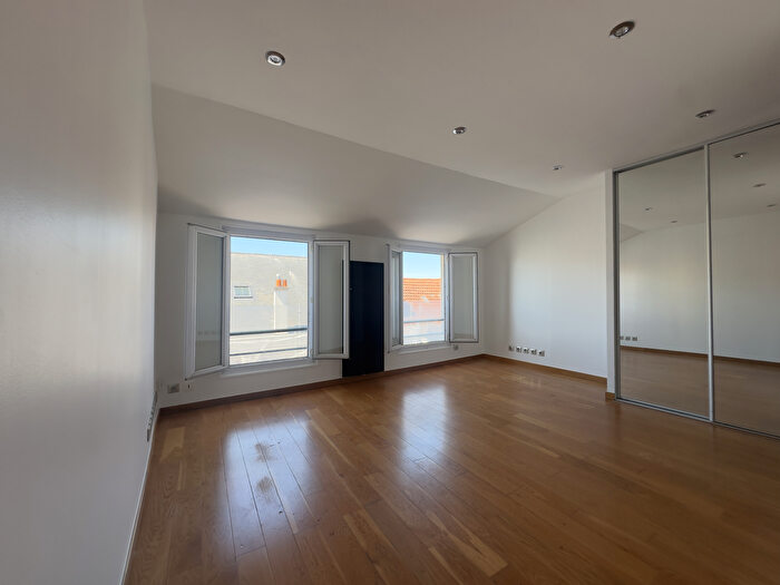 Appartement 2 pièces à Saint-Germain-en-Laye, Centre-ville, Quartiers forestiers, à vendre