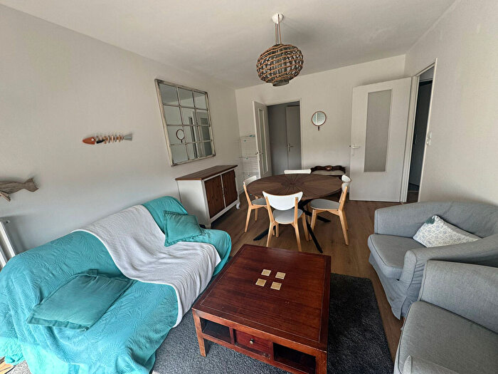 Appartement 4 pièces à Vannes, Ouest, à louer