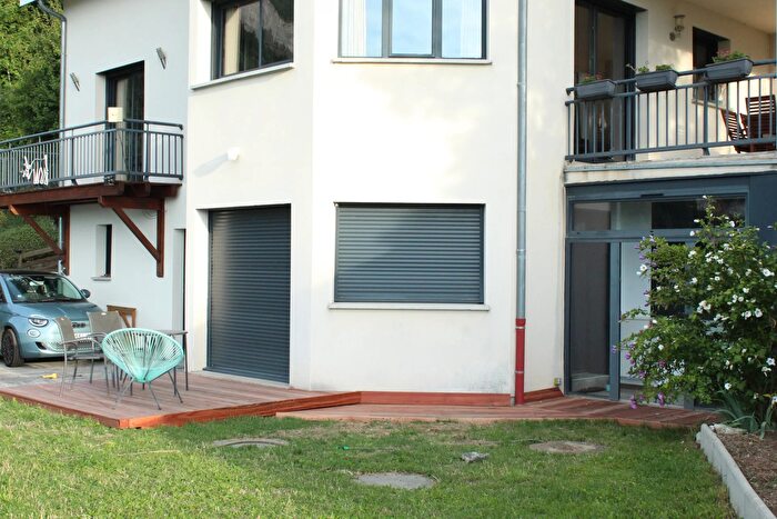 Appartement 2 pièces à Noyarey, à louer