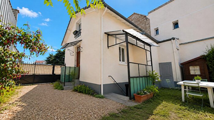 Maison 4 pièces à Maisons-Alfort, Charentonneau, à vendre
