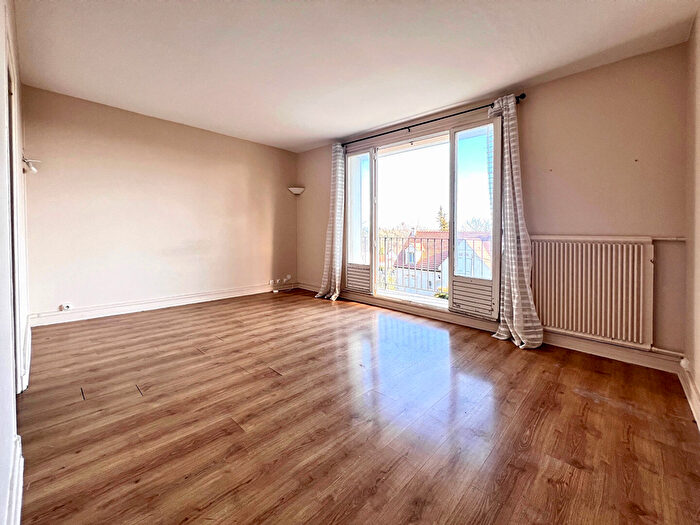 Appartement à vendre - Gagny, Plateau, Franceville - 2 pièces - 1 chambre