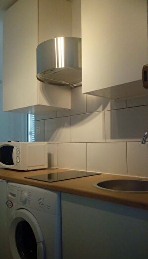Athis-Mons, Plateau, Pyramide - Appartement 1 pièce à louer